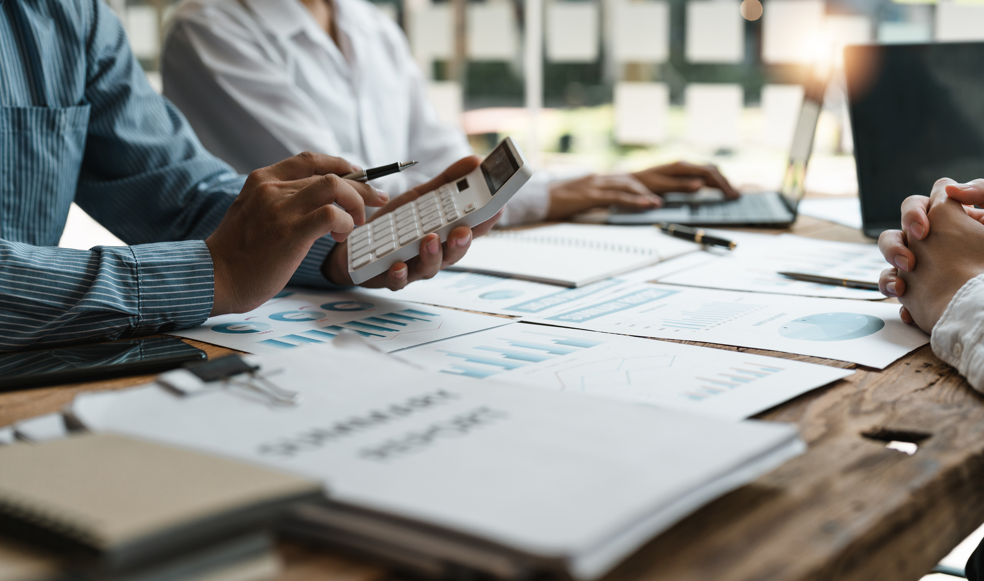 M&Aの会計処理を解説！仕訳・会計基準・のれんの扱いとは？ DawnX株式会社